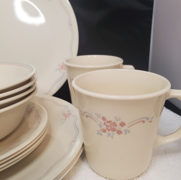 Corelle | Dining | Corelle 6pc English Breakfast Dinnerware Set | Poshmark